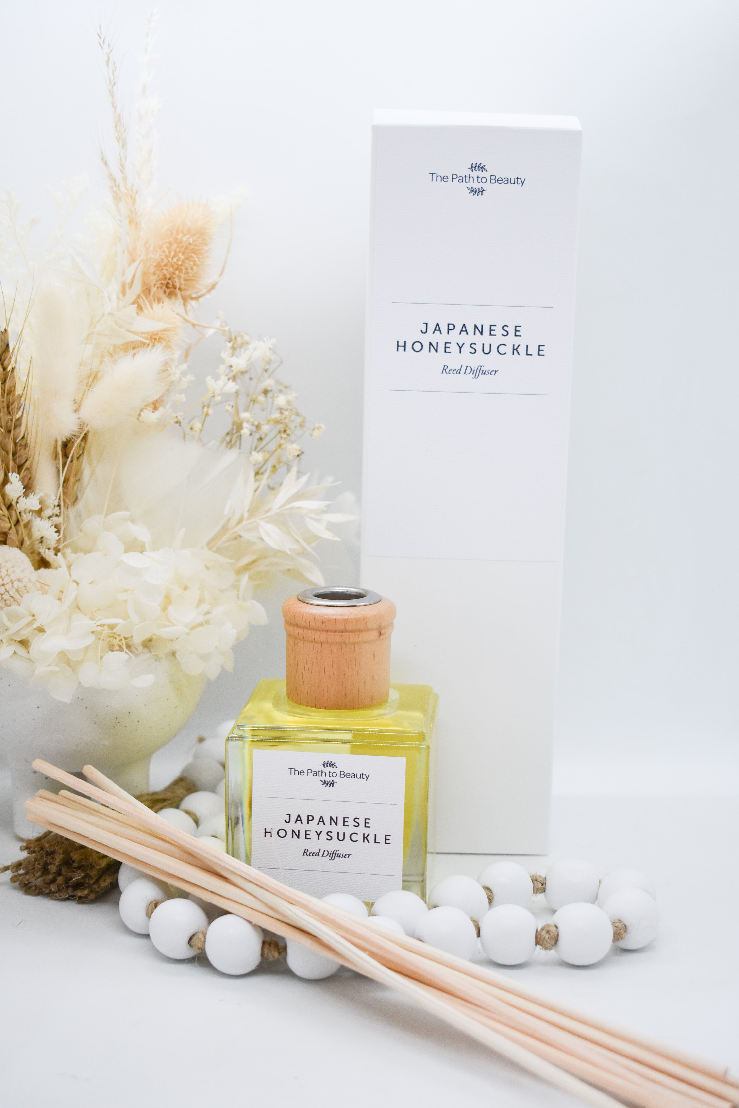 Japanese Honeysuckle Reed Diffuser – The Path to Beauty